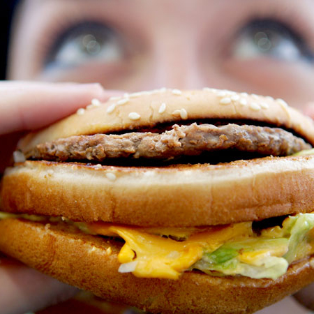 Índice Big Mac 2013: Confira o preço do lanche por todo o mundo - Terra