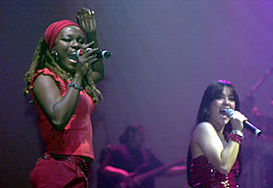 Exclusivo - Show da banda Rouge